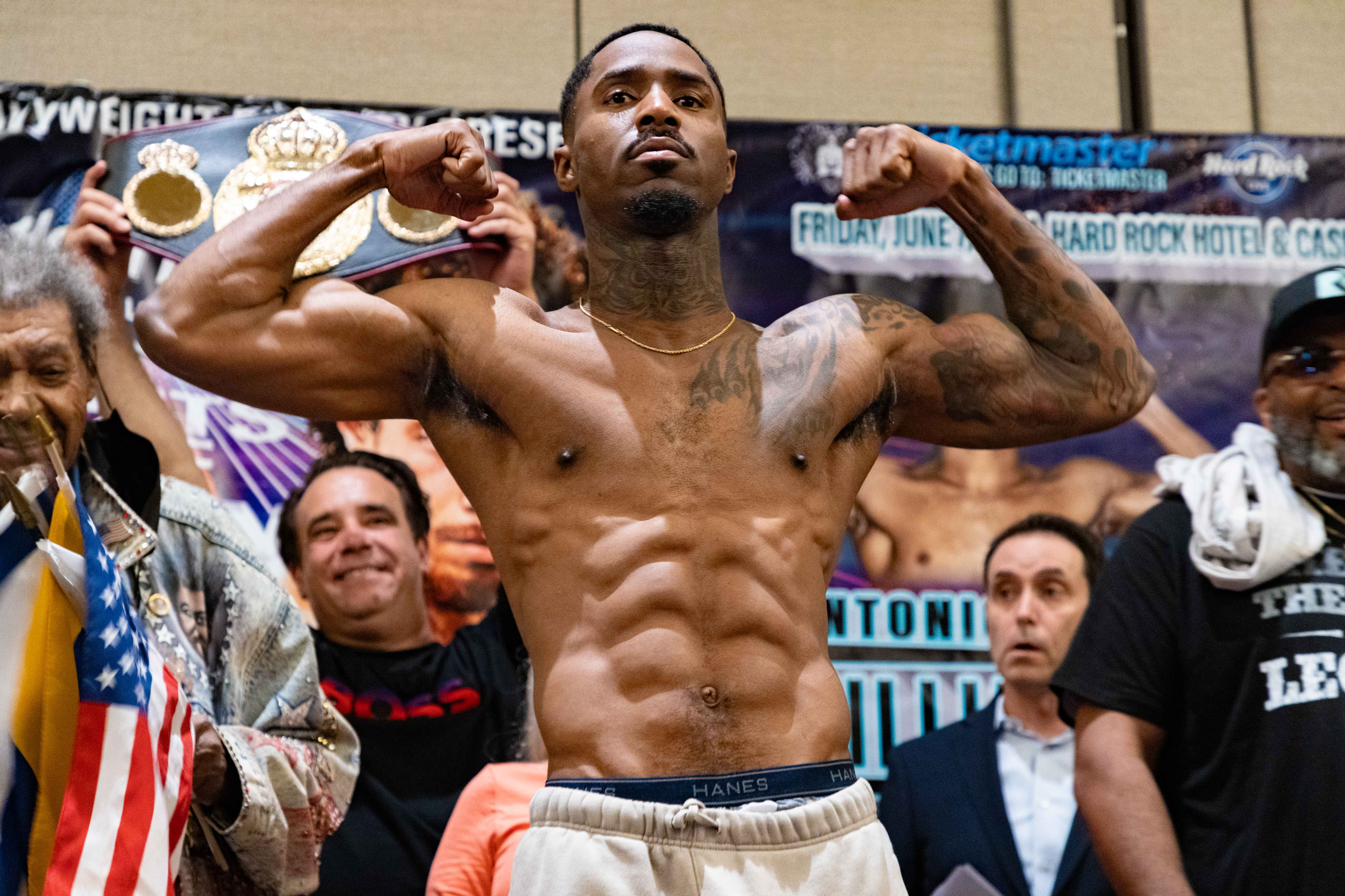 Middleweight Ian Green Adds To His Story With Key To The City On ...