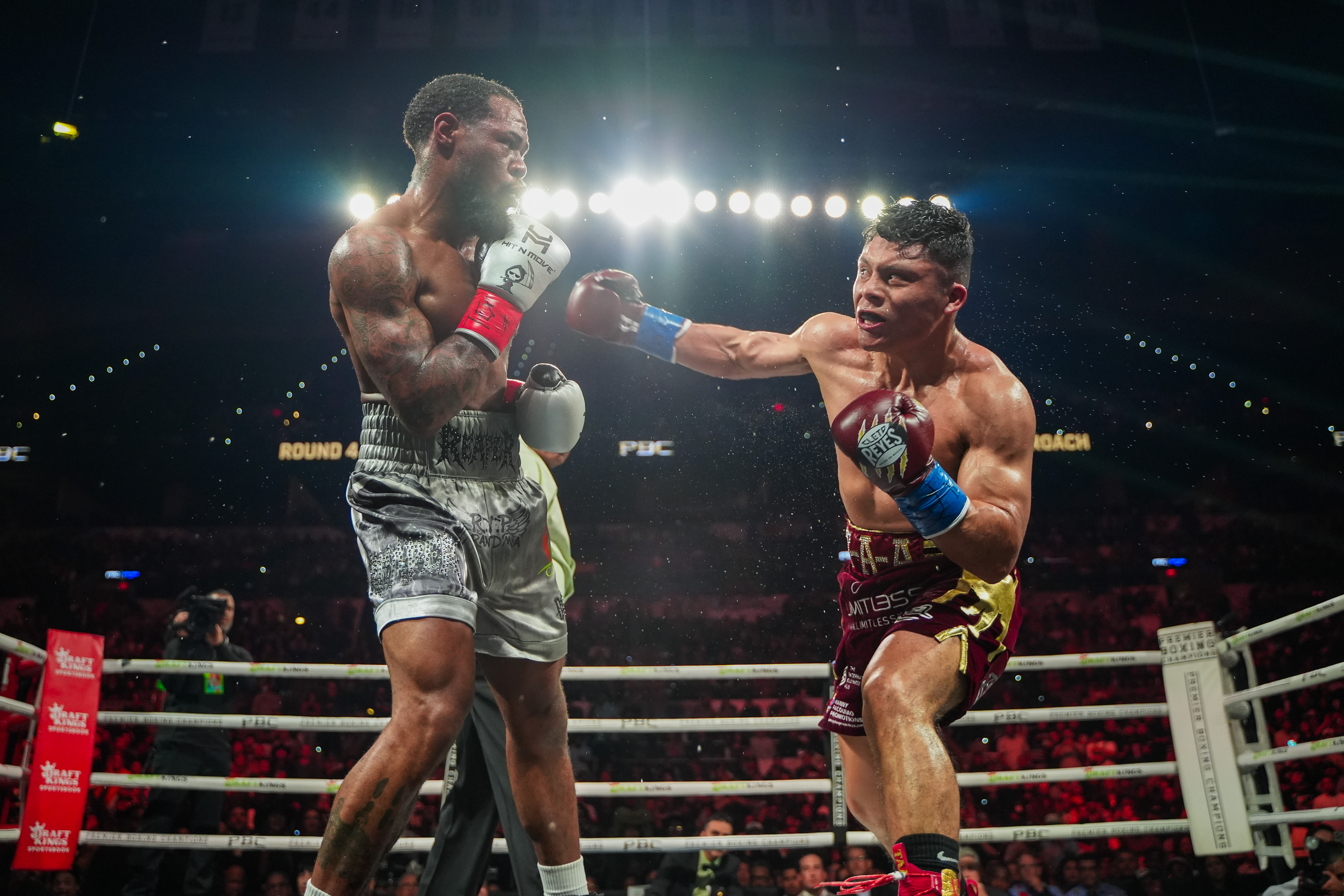 Isaac Cruz vs Lamont Roach Fight Results: The Fight Ends In A Majority ...